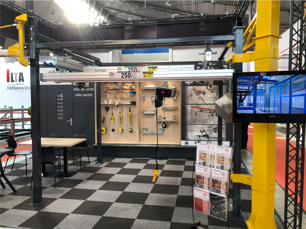 NIKO launched Aluminium Light cranes in Logimat! - NIKO - HELM HELLAS SA